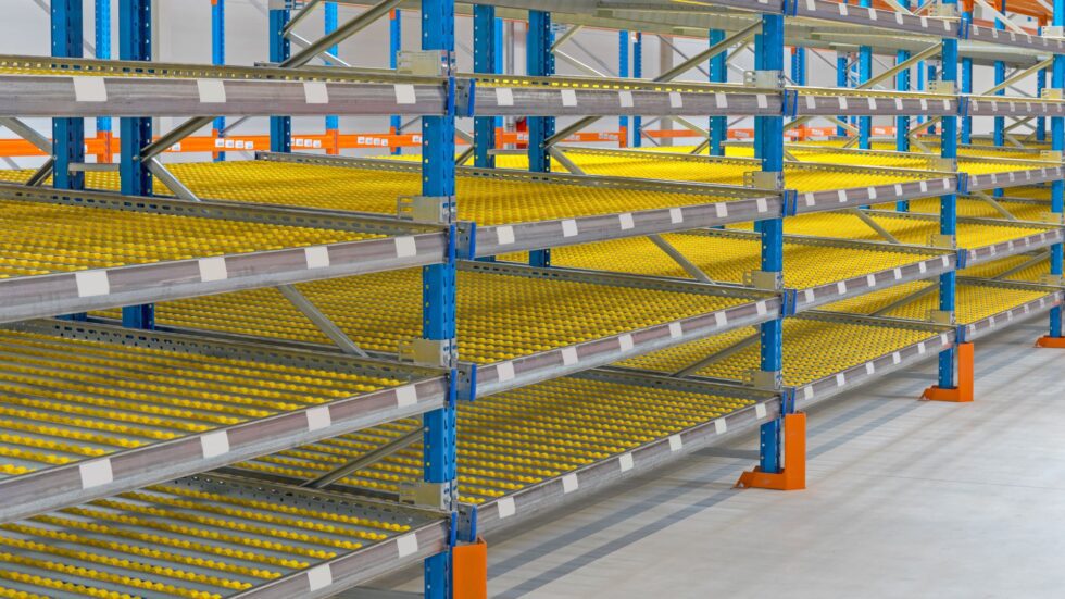 Flow rack: 8 razões para usá-lo na sua operação de picking